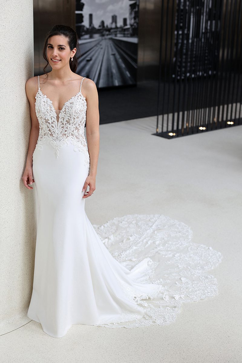 AVERY – Victoria Couture